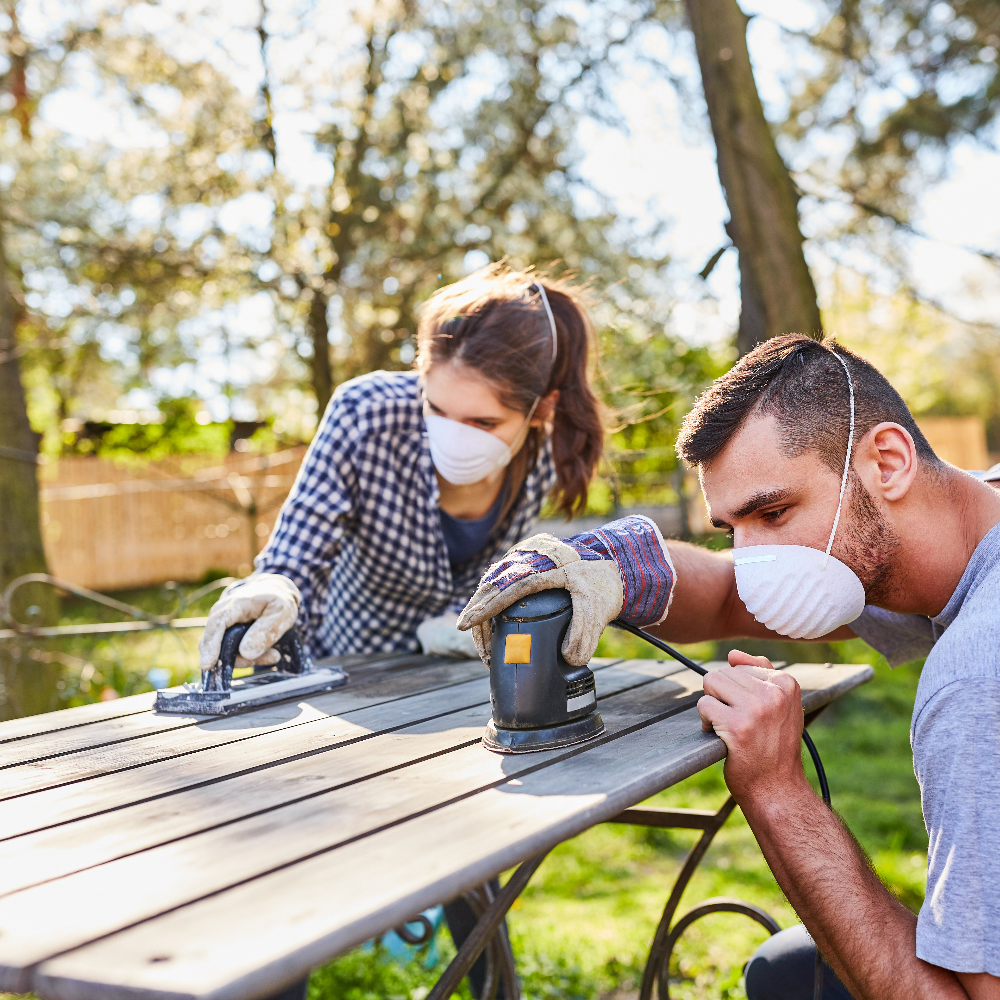 The Pros and Cons of DIY vs Contracting Home Improvements